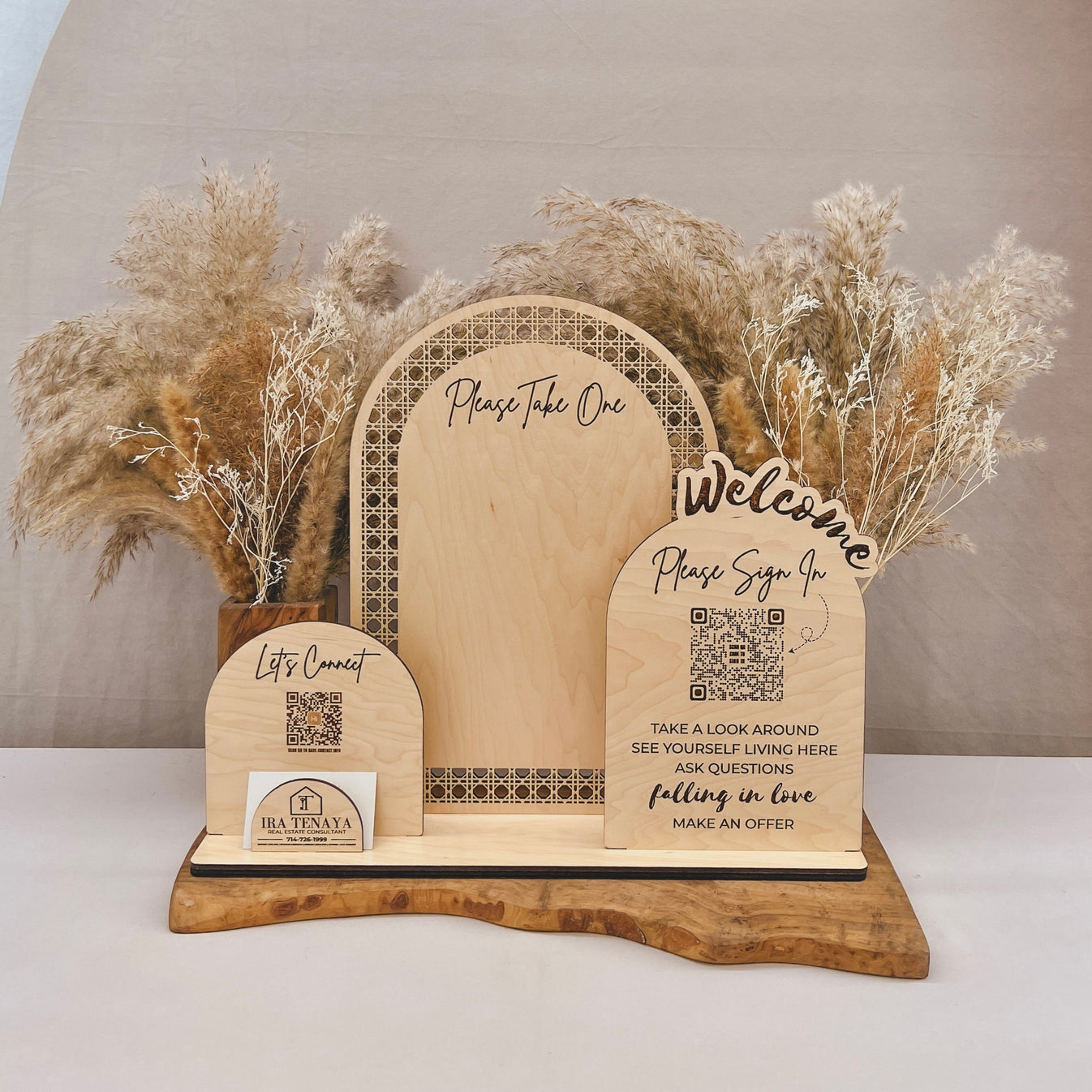 Custom Triple Arch Business Display – Arch Theory Displays